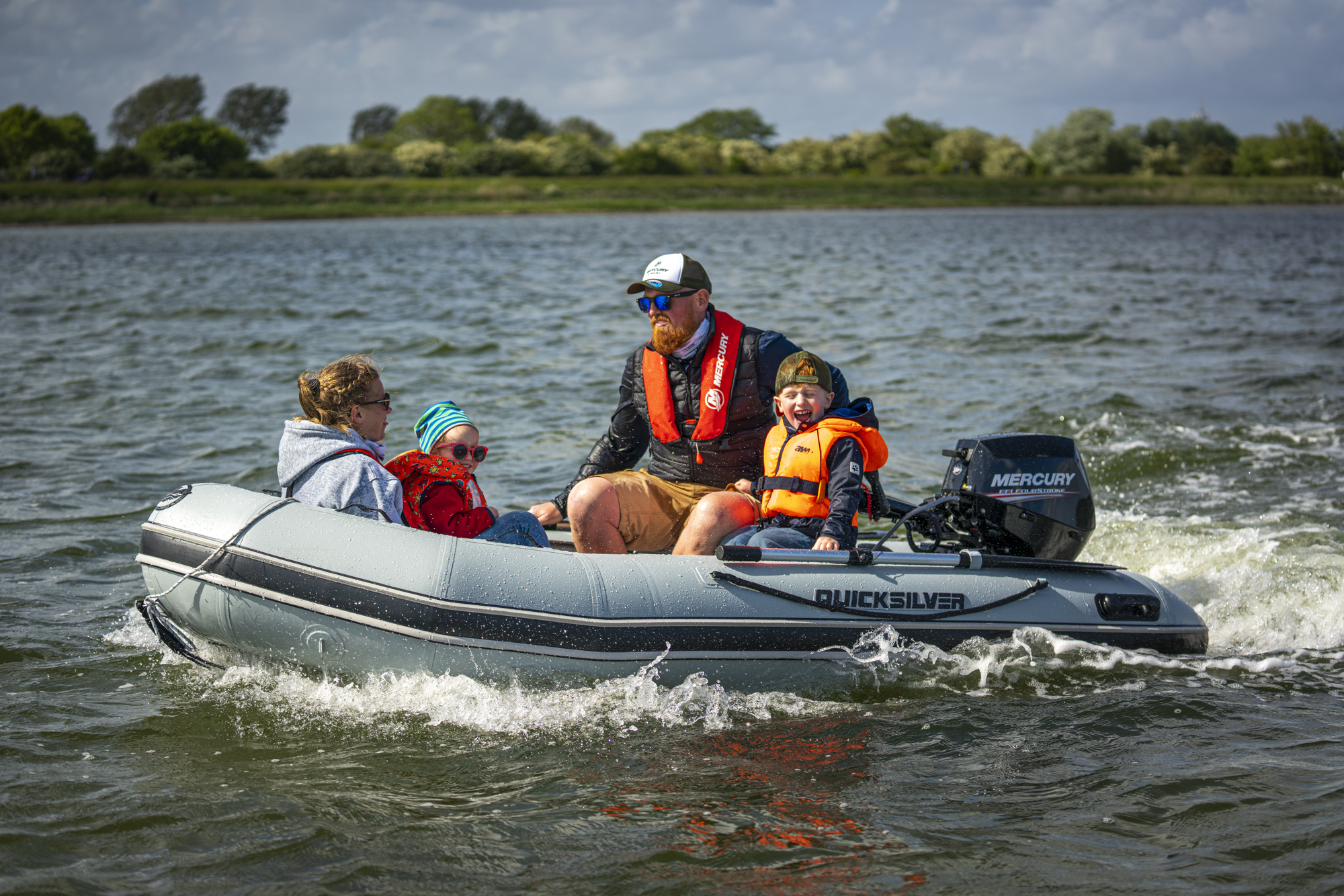 Quicksilver 320 Sport (Alu Floor) | Tempo Baade ApS