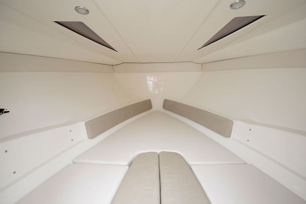 Bayliner 742R Cuddy med MerCruiser sterndrive | Tempo Baade ApS