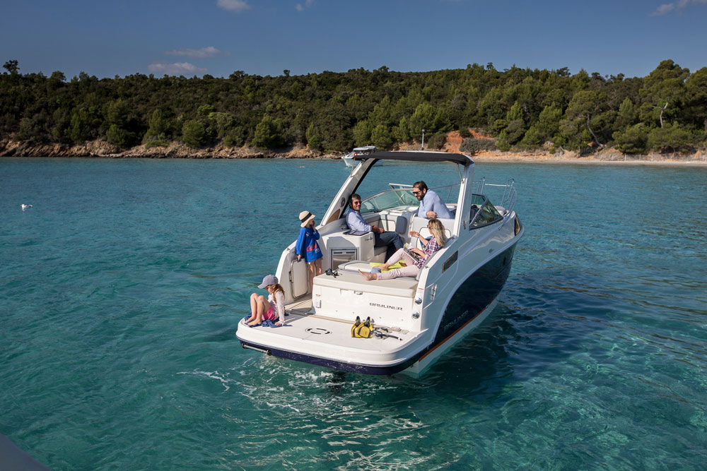 Bayliner Ciera 8 med Mercruiser sterndrive | Fynbo Marine